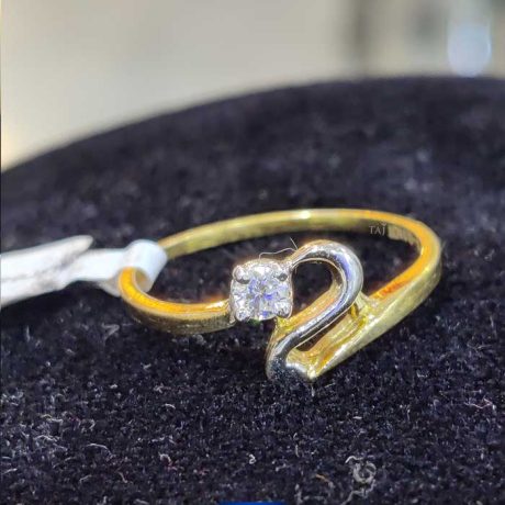 Solitaire Diamond Gents Ring Luxurious Design For Men