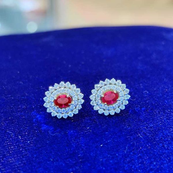 Diamond Earrings For Women | TAJ Diamond